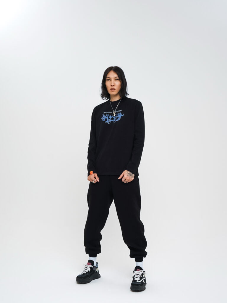 Лонгслив GALACTIC — купить в интернет-магазине NIKIFILINI